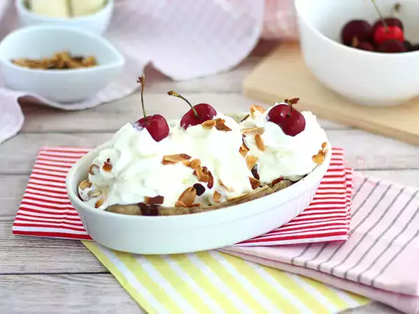Recept banán split, a híres fagyasztott desszert receptje