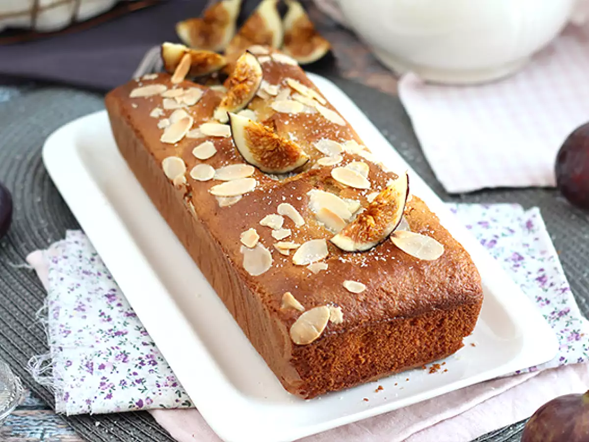 Könnyű és ízletes füge és mandula torta recept
